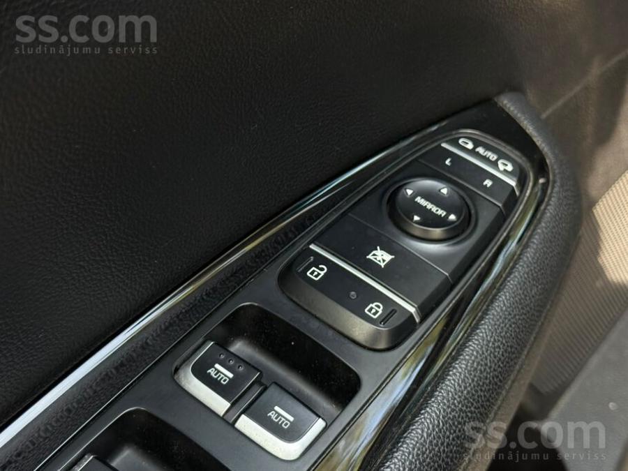 Grey Kia Optima 2019 in Riga, with an engine capacity of 2.00 L and mileage of 99 thousand km for 12200 €, photo 22 on AUTOMOTO.COM.LV