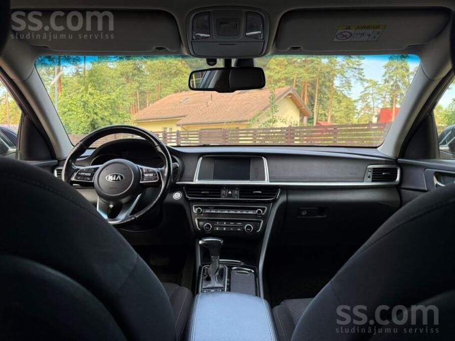 Grey Kia Optima 2019 in Riga, with an engine capacity of 2.00 L and mileage of 99 thousand km for 12200 €, photo 23 on AUTOMOTO.COM.LV