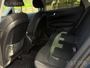 Grey Kia Optima 2019 in Riga, with an engine capacity of 2.00 L and mileage of 99 thousand km for 12200 €, photo 27 on AUTOMOTO.COM.LV