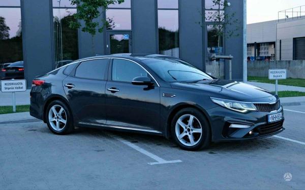 Grey Kia Optima 2019 in Kaunas, with an engine capacity of 1.59 L and mileage of 142 thousand km for 13500 €, photo 6 on AUTOMOTO.COM.LV
