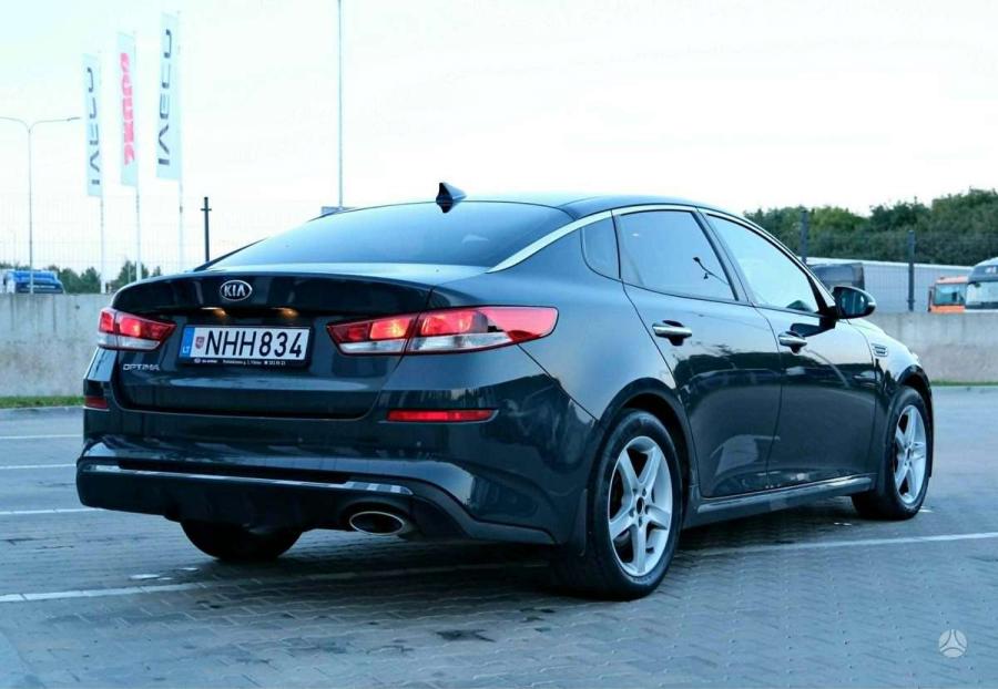 Pelēks Kia Optima 2019 Kauņa, ar dzinēja tilpumu 1.59 L un nobraukumu 142 tūkst. km par 13500 €, foto 9 vietnē AUTOMOTO.COM.LV