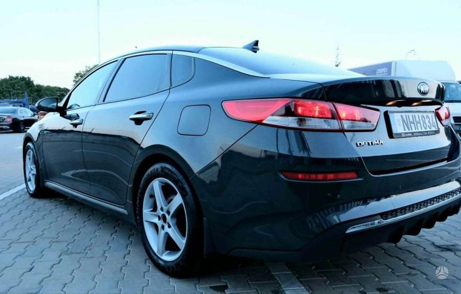 Pelēks Kia Optima 2019 Kauņa, ar dzinēja tilpumu 1.59 L un nobraukumu 142 tūkst. km par 13500 €, foto 13 vietnē AUTOMOTO.COM.LV