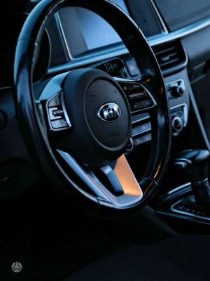 Pelēks Kia Optima 2019 Kauņa, ar dzinēja tilpumu 1.59 L un nobraukumu 142 tūkst. km par 13500 €, foto 20 vietnē AUTOMOTO.COM.LV