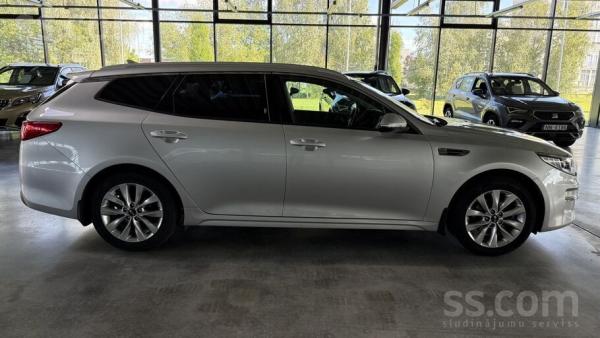 Pelēks Kia Optima 2017 Rīga, ar dzinēja tilpumu 2.00 L un nobraukumu 78 tūkst. km par 9900 €, foto 5 vietnē AUTOMOTO.COM.LV