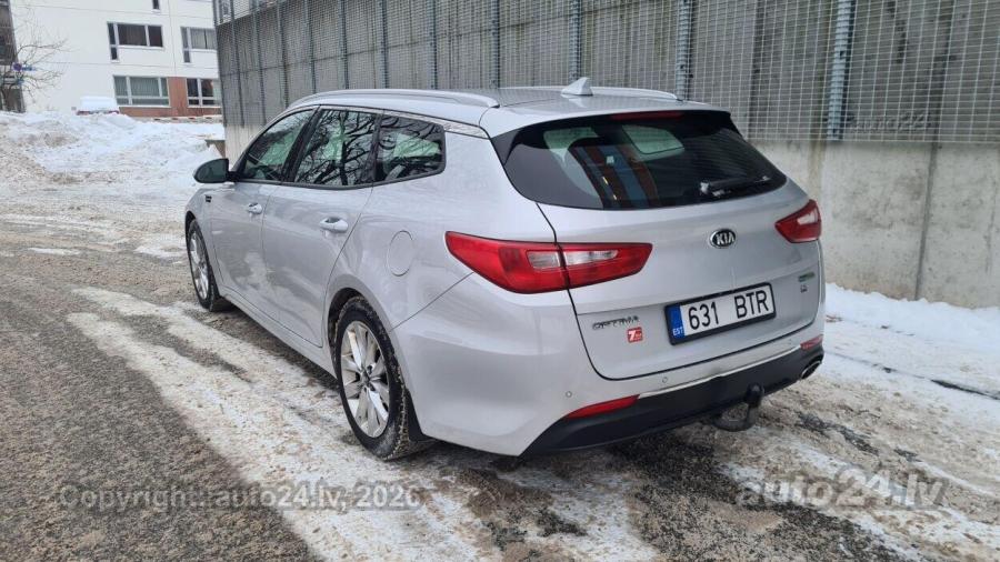 Grey Kia Optima 2017 in Tallinn, with an engine capacity of 1.70 L and mileage of 220 thousand km for 9990 €, photo 3 on AUTOMOTO.COM.LV