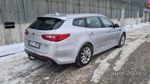 Grey Kia Optima 2017 in Tallinn, with an engine capacity of 1.70 L and mileage of 220 thousand km for 9990 €, photo 4 on AUTOMOTO.COM.LV