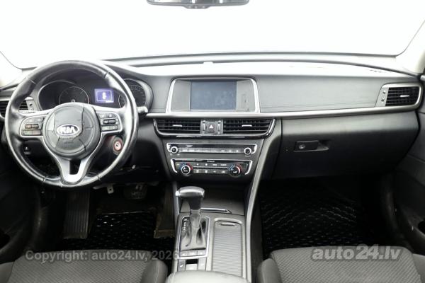 Grey Kia Optima 2017 in Tallinn, with an engine capacity of 1.70 L and mileage of 349 thousand km for 3499 €, photo 6 on AUTOMOTO.COM.LV