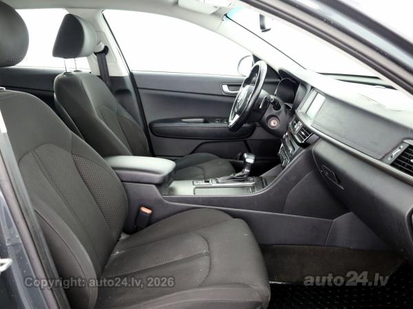 Grey Kia Optima 2017 in Tallinn, with an engine capacity of 1.70 L and mileage of 349 thousand km for 3499 €, photo 7 on AUTOMOTO.COM.LV