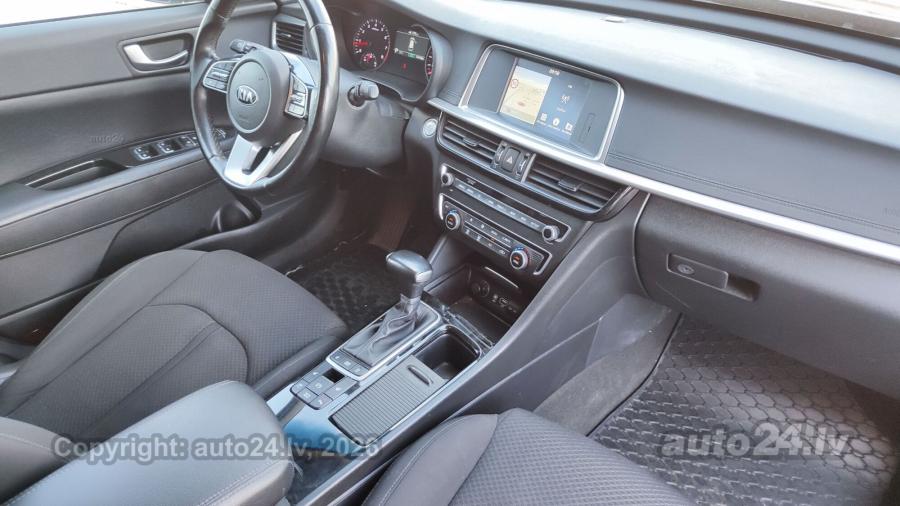 Pelēks Kia Optima 2018 Tartu, ar dzinēja tilpumu 1.60 L un nobraukumu 148 tūkst. km par 12990 €, foto 8 vietnē AUTOMOTO.COM.LV