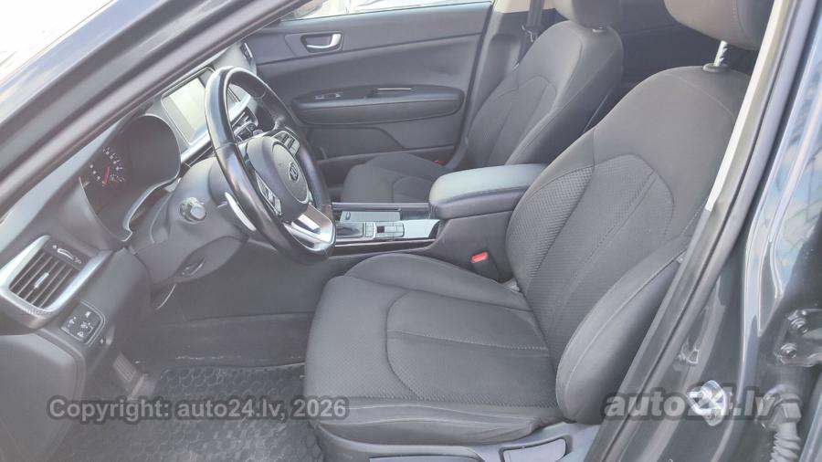 Pelēks Kia Optima 2018 Tartu, ar dzinēja tilpumu 1.60 L un nobraukumu 148 tūkst. km par 12990 €, foto 9 vietnē AUTOMOTO.COM.LV