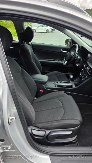 Pelēks Kia Optima 2018 Tallina, ar dzinēja tilpumu 2.00 L un nobraukumu 125 tūkst. km par 15000 €, foto 7 vietnē AUTOMOTO.COM.LV