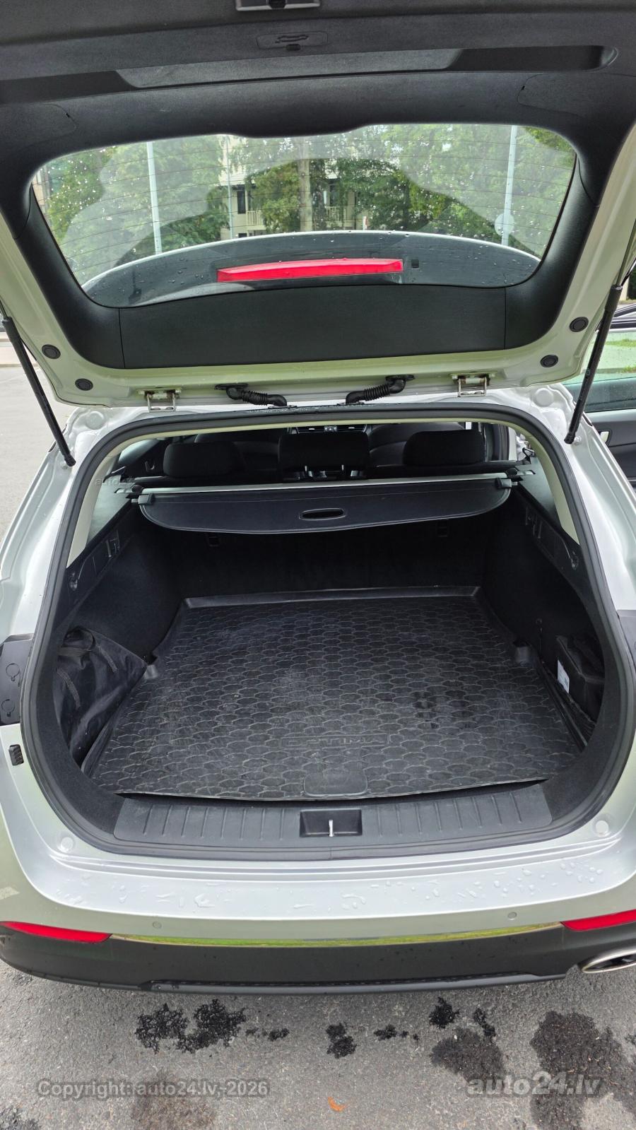 Pelēks Kia Optima 2018 Tallina, ar dzinēja tilpumu 2.00 L un nobraukumu 125 tūkst. km par 15000 €, foto 9 vietnē AUTOMOTO.COM.LV