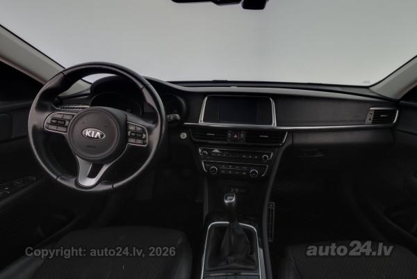 Grey Kia Optima 2019 in Tallinn, with an engine capacity of 1.70 L and mileage of 273 thousand km for 7900 €, photo 4 on AUTOMOTO.COM.LV
