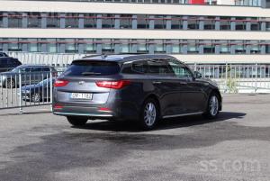 Grey Kia Optima 2019 in Riga, with an engine capacity of 2.00 L and mileage of 183 thousand km for 12680 €, photo 7 on AUTOMOTO.COM.LV