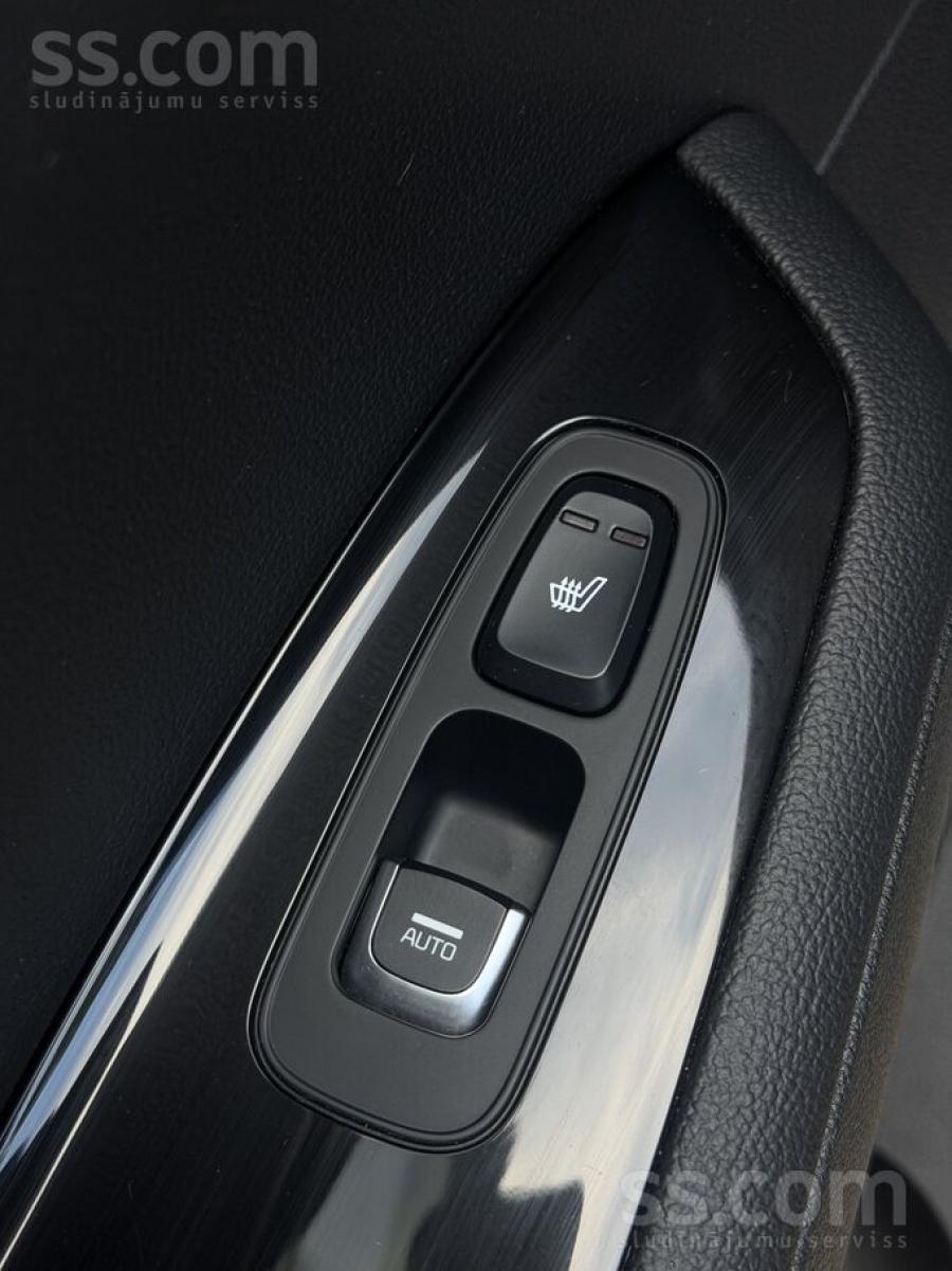 Grey Kia Optima 2019 in Riga, with an engine capacity of 2.00 L and mileage of 183 thousand km for 12680 €, photo 16 on AUTOMOTO.COM.LV