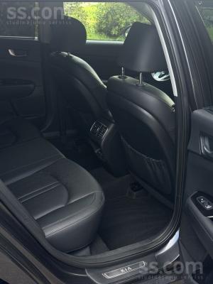 Grey Kia Optima 2019 in Riga, with an engine capacity of 2.00 L and mileage of 183 thousand km for 12680 €, photo 18 on AUTOMOTO.COM.LV