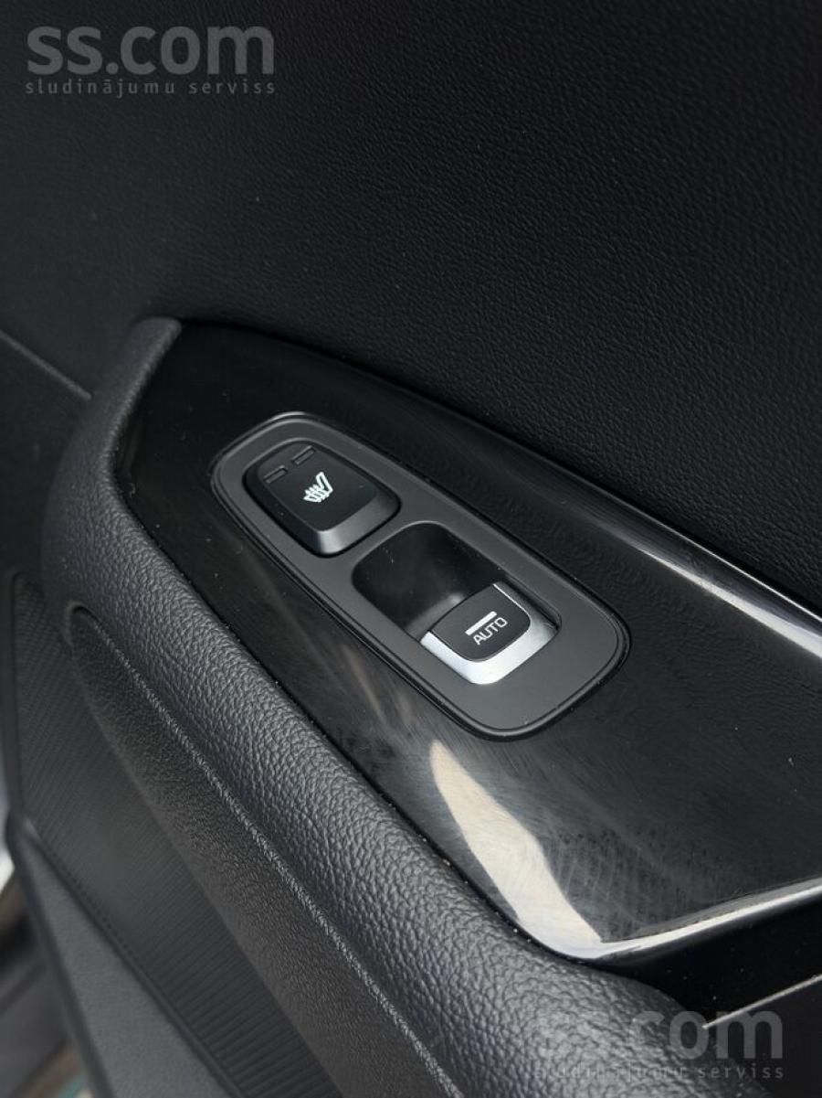 Grey Kia Optima 2019 in Riga, with an engine capacity of 2.00 L and mileage of 183 thousand km for 12680 €, photo 19 on AUTOMOTO.COM.LV