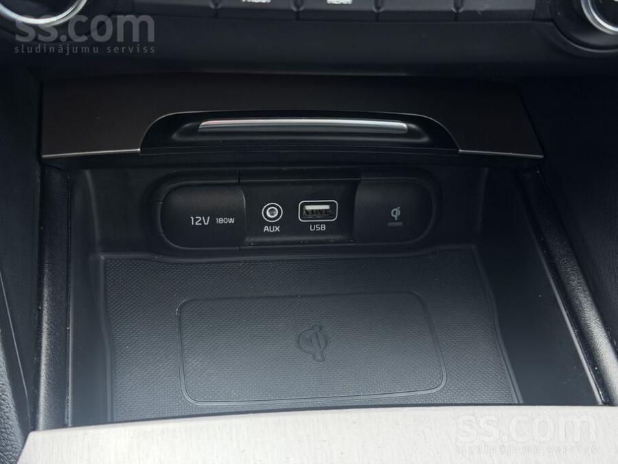 Grey Kia Optima 2019 in Riga, with an engine capacity of 2.00 L and mileage of 183 thousand km for 12680 €, photo 30 on AUTOMOTO.COM.LV