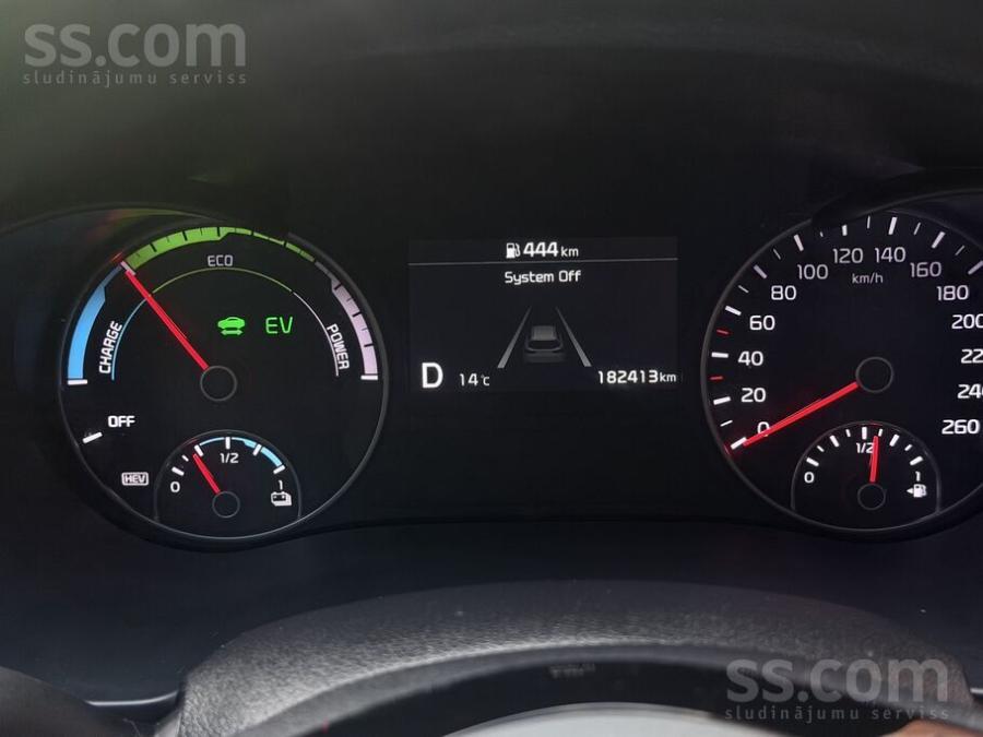 Grey Kia Optima 2019 in Riga, with an engine capacity of 2.00 L and mileage of 183 thousand km for 12680 €, photo 33 on AUTOMOTO.COM.LV