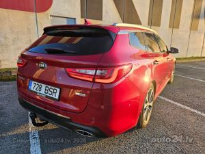 Sarkans Kia Optima 2016 Tallina, ar dzinēja tilpumu 1.70 L un nobraukumu 245 tūkst. km par 11500 €, foto 9 vietnē AUTOMOTO.COM.LV
