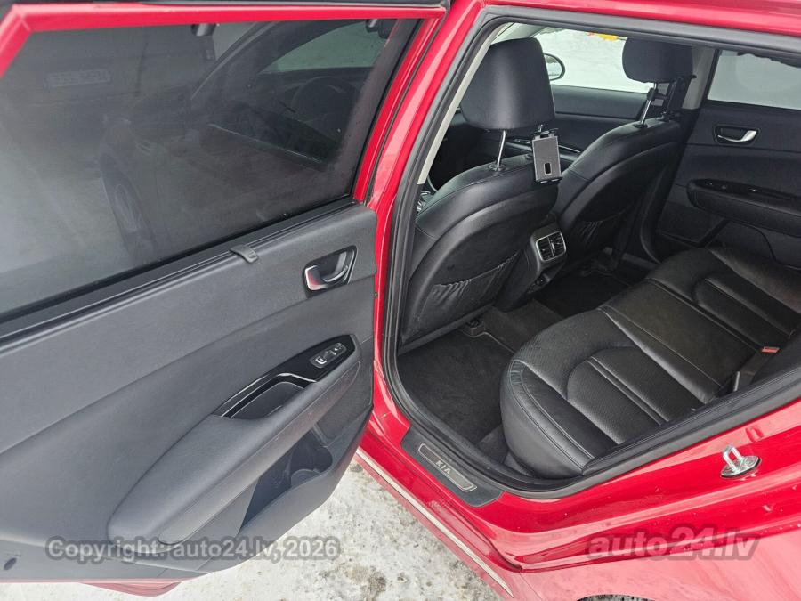 Sarkans Kia Optima 2016 Tallina, ar dzinēja tilpumu 1.70 L un nobraukumu 245 tūkst. km par 11500 €, foto 14 vietnē AUTOMOTO.COM.LV