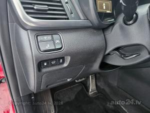 Sarkans Kia Optima 2016 Tallina, ar dzinēja tilpumu 1.70 L un nobraukumu 245 tūkst. km par 11500 €, foto 16 vietnē AUTOMOTO.COM.LV