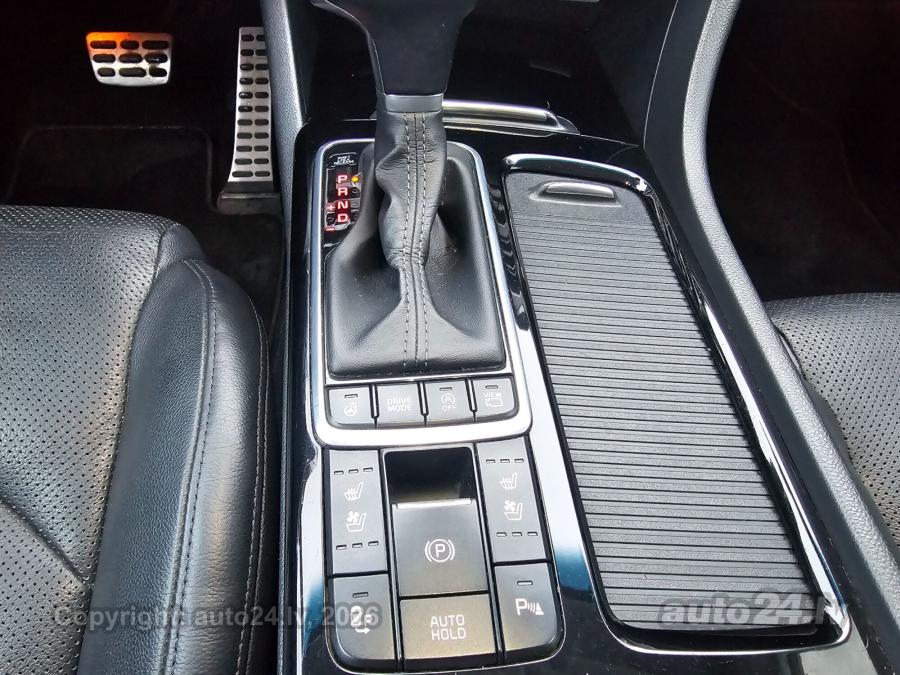 Sarkans Kia Optima 2016 Tallina, ar dzinēja tilpumu 1.70 L un nobraukumu 245 tūkst. km par 11500 €, foto 23 vietnē AUTOMOTO.COM.LV