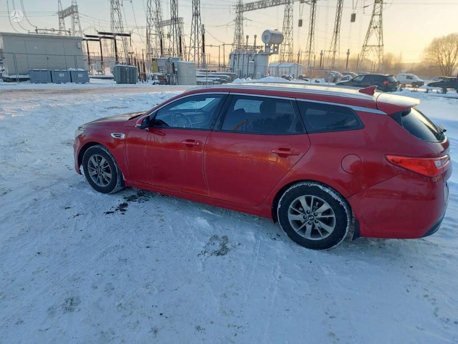 Sarkans Kia Optima 2017 Šauļi, ar dzinēja tilpumu 1.69 L un nobraukumu 330 tūkst. km par 5500 €, foto 5 vietnē AUTOMOTO.COM.LV