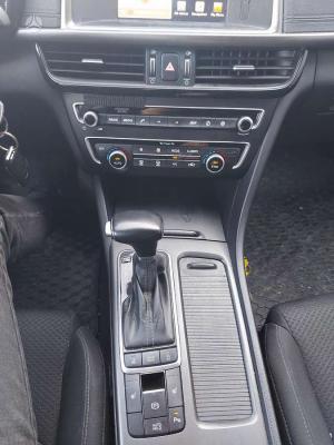Sarkans Kia Optima 2017 Šauļi, ar dzinēja tilpumu 1.69 L un nobraukumu 330 tūkst. km par 5450 €, foto 14 vietnē AUTOMOTO.COM.LV
