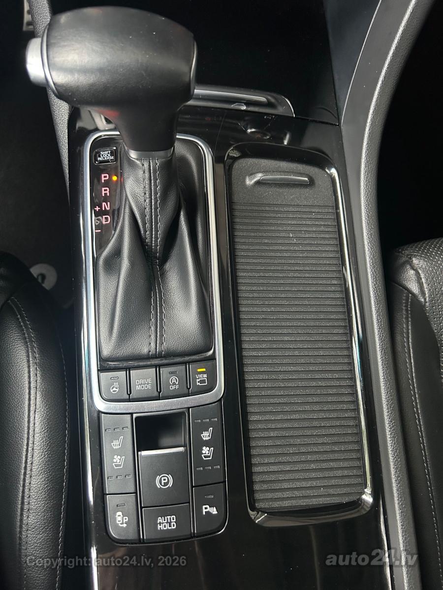 Sarkans Kia Optima 2017 Tallina, ar dzinēja tilpumu 1.70 L un nobraukumu 134 tūkst. km par 11990 €, foto 16 vietnē AUTOMOTO.COM.LV