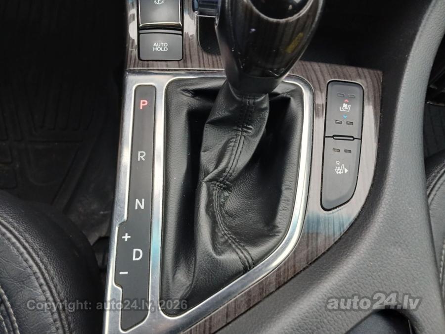 Kia Optima 2012 Tallina, ar dzinēja tilpumu 1.70 L un nobraukumu 379 tūkst. km par 6543 €, foto 22 vietnē AUTOMOTO.COM.LV