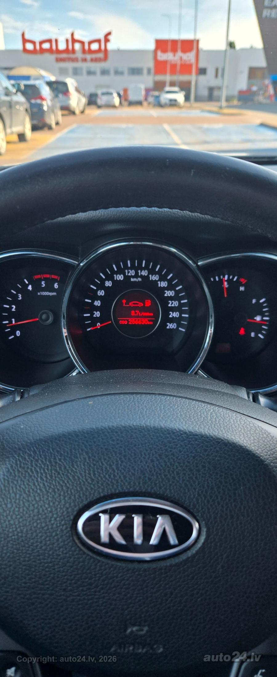Kia Optima 2012 Tallina, ar dzinēja tilpumu 1.70 L un nobraukumu 257 tūkst. km par 4999 €, foto 5 vietnē AUTOMOTO.COM.LV