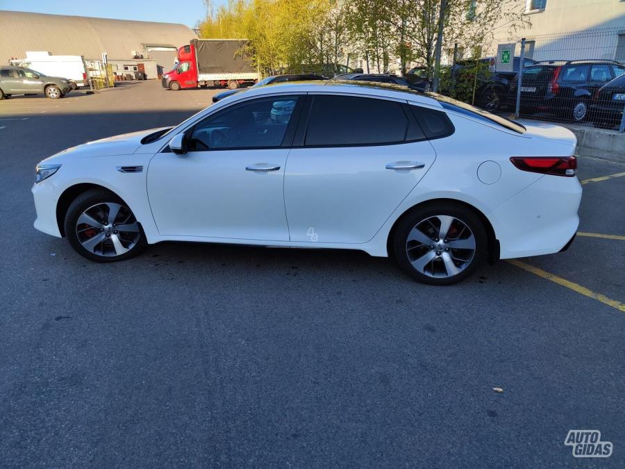 Kia Optima 2018 in Vilnius, with an engine capacity of 2.00 L and mileage of 166 thousand km for 15600 €, photo 3 on AUTOMOTO.COM.LV