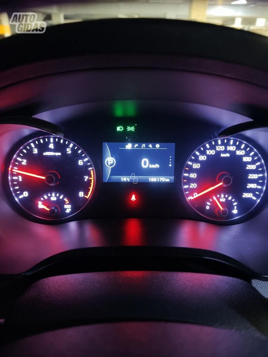 Kia Optima 2018 in Vilnius, with an engine capacity of 2.00 L and mileage of 166 thousand km for 15600 €, photo 9 on AUTOMOTO.COM.LV