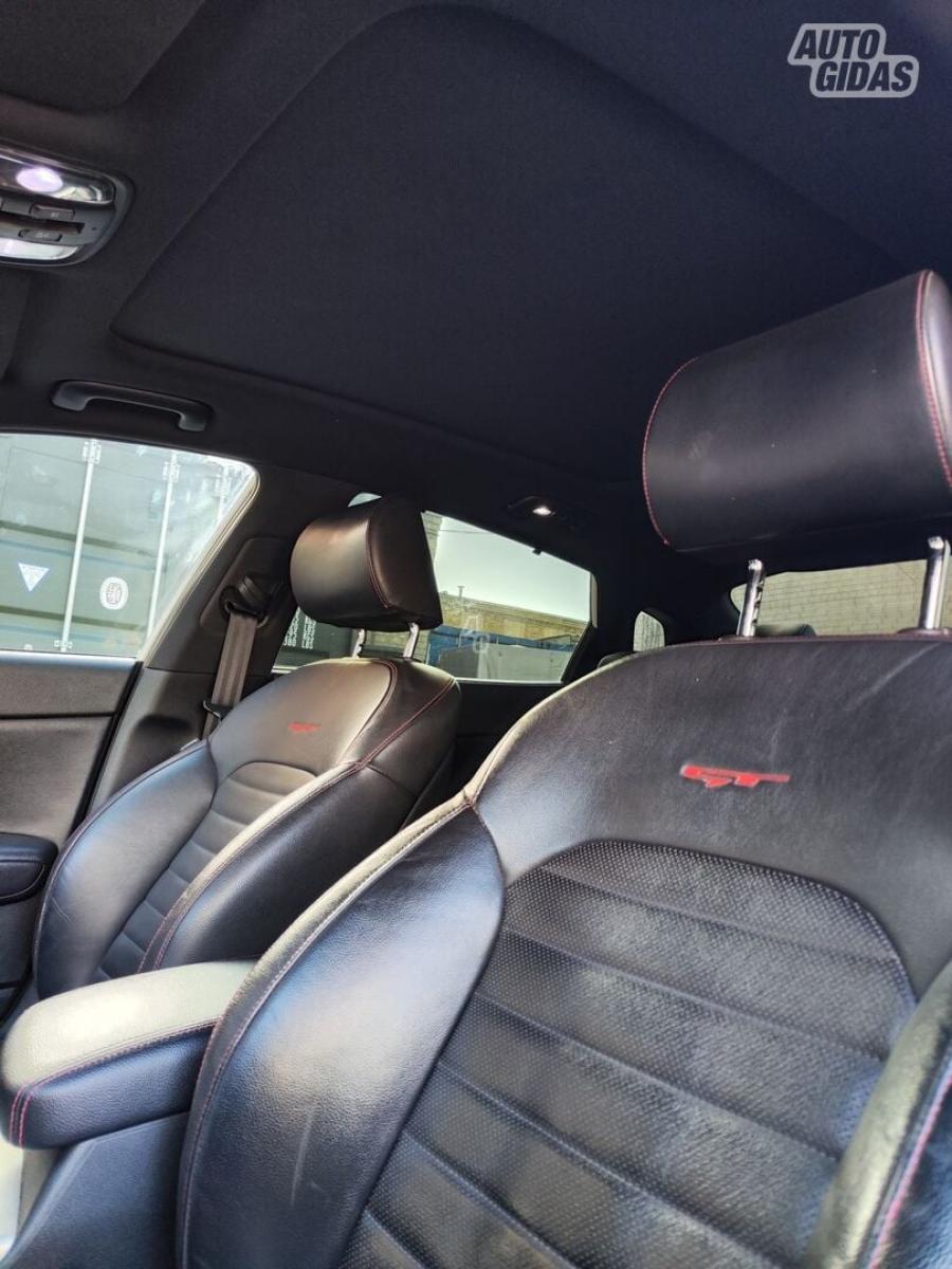 Kia Optima 2018 in Vilnius, with an engine capacity of 2.00 L and mileage of 166 thousand km for 15600 €, photo 21 on AUTOMOTO.COM.LV