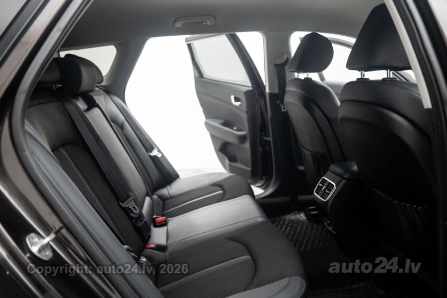 Kia Optima 2017 Tallina, ar dzinēja tilpumu 1.70 L un nobraukumu 182 tūkst. km par 10499 €, foto 11 vietnē AUTOMOTO.COM.LV