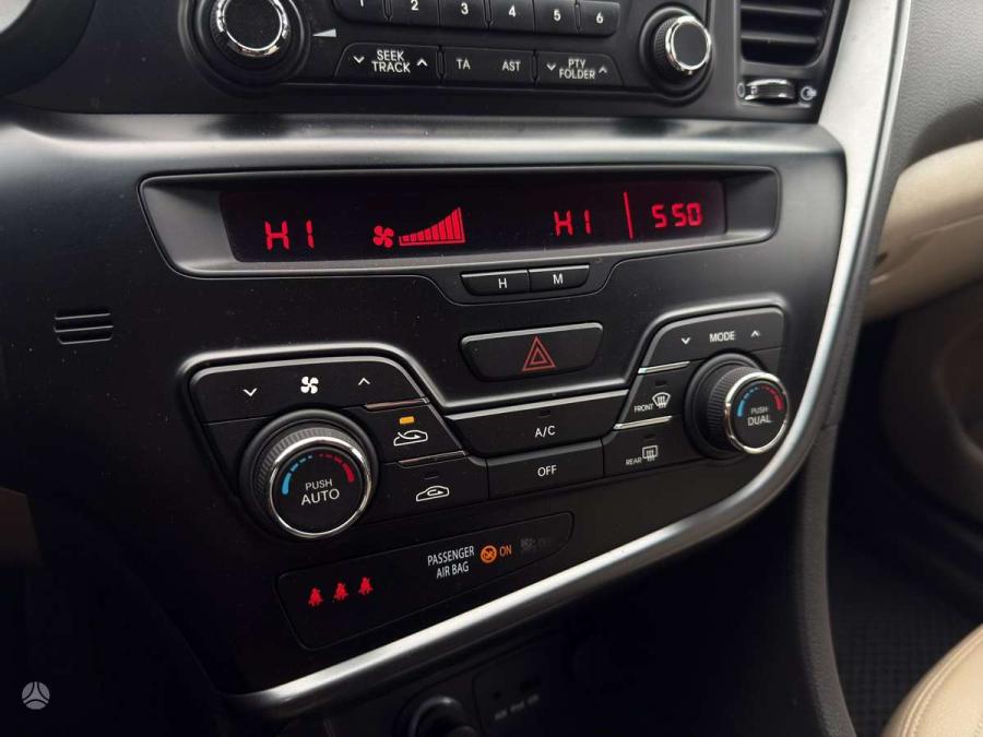 Balts Kia Optima 2012 Kauņa, ar dzinēja tilpumu 1.70 L un nobraukumu 344 tūkst. km par 5499 €, foto 16 vietnē AUTOMOTO.COM.LV