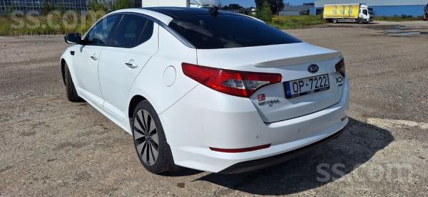 Balts Kia Optima 2012 Rīga, ar dzinēja tilpumu 1.70 L un nobraukumu 375 tūkst. km par 3900 €, foto 5 vietnē AUTOMOTO.COM.LV