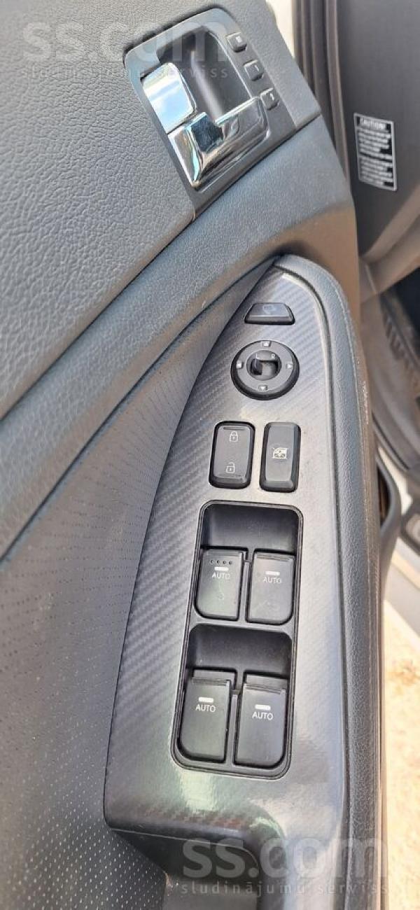 Balts Kia Optima 2012 Rīga, ar dzinēja tilpumu 1.70 L un nobraukumu 375 tūkst. km par 3900 €, foto 7 vietnē AUTOMOTO.COM.LV