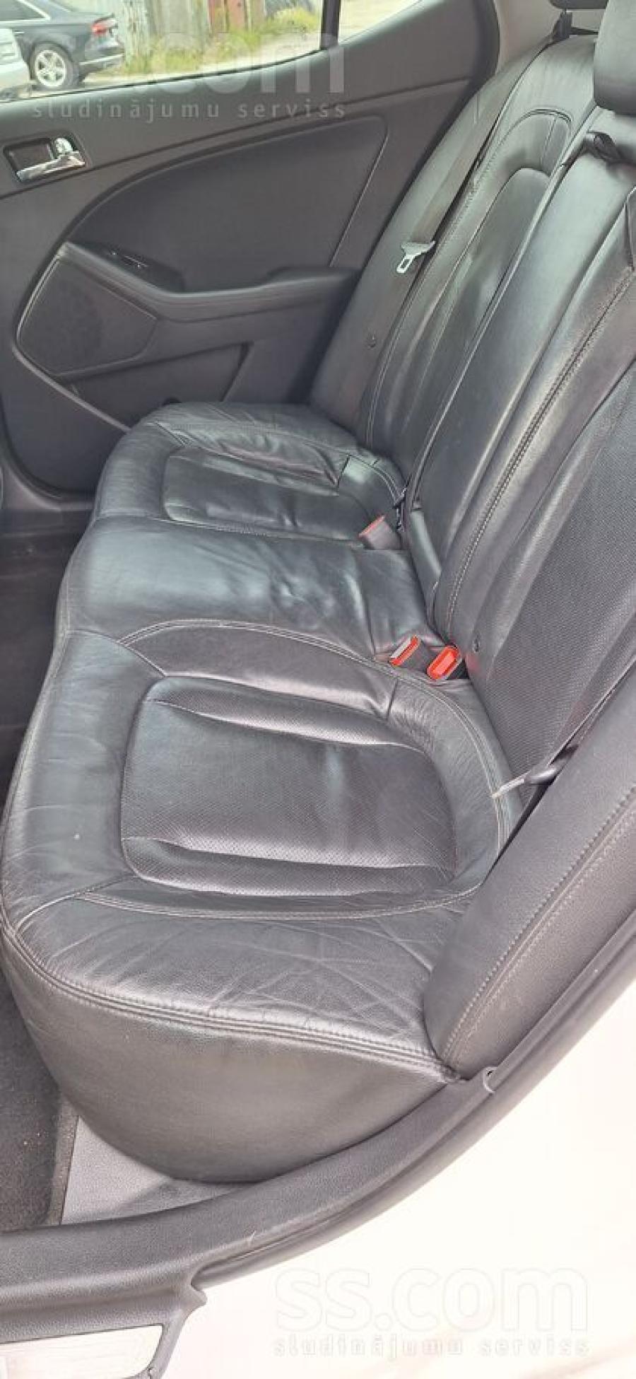 Balts Kia Optima 2012 Rīga, ar dzinēja tilpumu 1.70 L un nobraukumu 375 tūkst. km par 3900 €, foto 14 vietnē AUTOMOTO.COM.LV