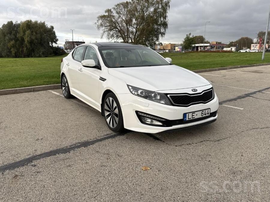 Balts Kia Optima 2012 Rīga, ar dzinēja tilpumu 1.70 L un nobraukumu 186 tūkst. km par 5450 €, foto 1 vietnē AUTOMOTO.COM.LV