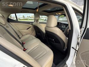 Balts Kia Optima 2012 Rīga, ar dzinēja tilpumu 1.70 L un nobraukumu 186 tūkst. km par 5450 €, foto 8 vietnē AUTOMOTO.COM.LV