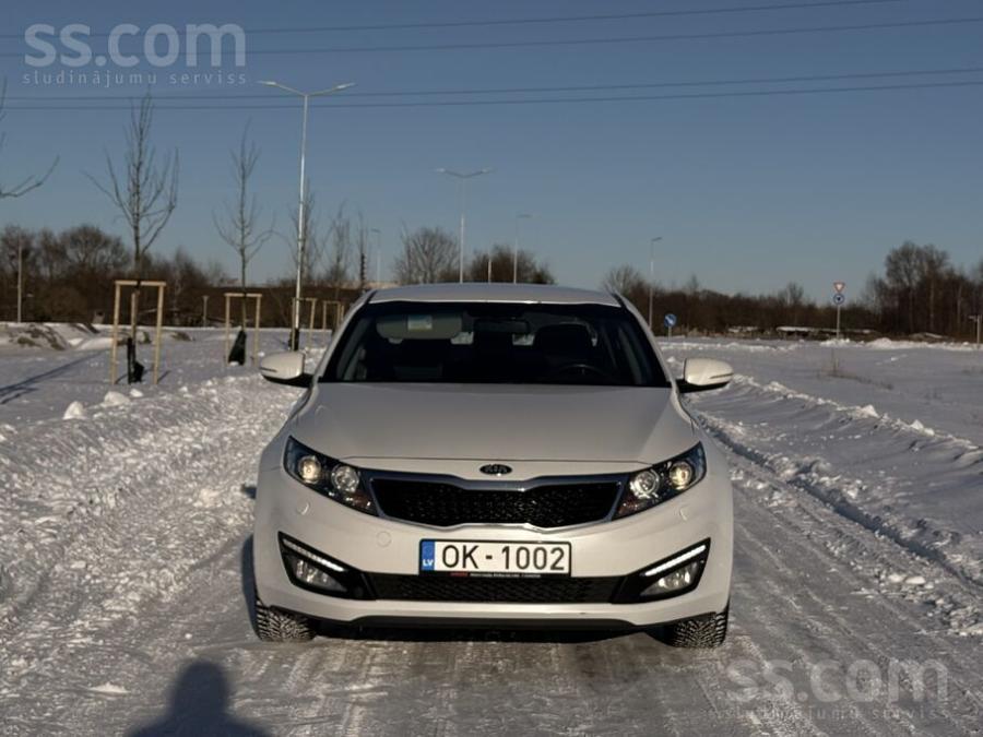 Balts Kia Optima 2013 Liepāja, ar dzinēja tilpumu 2.00 L un nobraukumu 229 tūkst. km par 7000 €, foto 1 vietnē AUTOMOTO.COM.LV