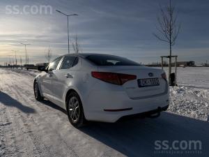 Balts Kia Optima 2013 Liepāja, ar dzinēja tilpumu 2.00 L un nobraukumu 229 tūkst. km par 7000 €, foto 5 vietnē AUTOMOTO.COM.LV