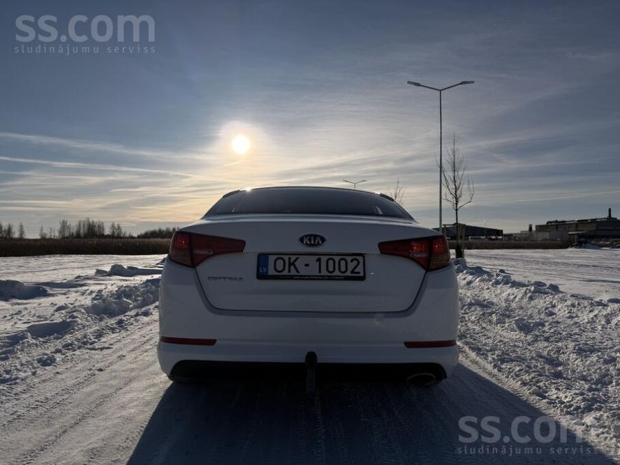 Balts Kia Optima 2013 Liepāja, ar dzinēja tilpumu 2.00 L un nobraukumu 229 tūkst. km par 7000 €, foto 6 vietnē AUTOMOTO.COM.LV