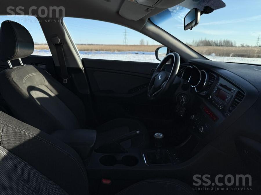 Balts Kia Optima 2013 Liepāja, ar dzinēja tilpumu 2.00 L un nobraukumu 229 tūkst. km par 7000 €, foto 16 vietnē AUTOMOTO.COM.LV