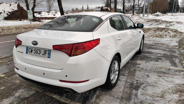 Balts Kia Optima 2013 Tauragė, ar dzinēja tilpumu 1.69 L un nobraukumu 278 tūkst. km par 4999 €, foto 2 vietnē AUTOMOTO.COM.LV