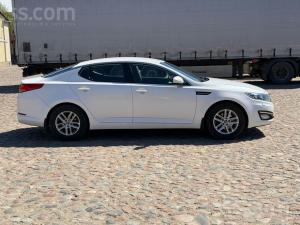 White Kia Optima 2013 in Liepaja, with an engine capacity of 2.00 L and mileage of 232 thousand km for 5700 €, photo 6 on AUTOMOTO.COM.LV