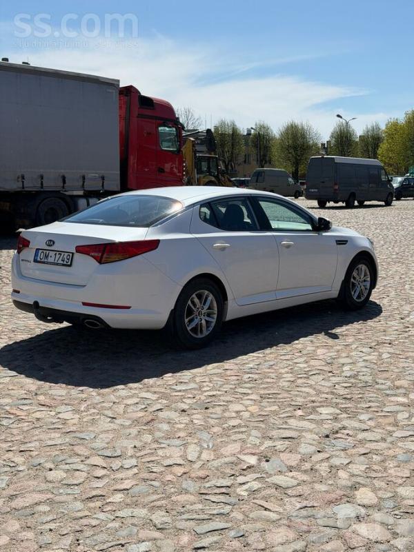 Balts Kia Optima 2013 Liepāja, ar dzinēja tilpumu 2.00 L un nobraukumu 232 tūkst. km par 5700 €, foto 7 vietnē AUTOMOTO.COM.LV