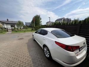 White Kia Optima 2013 in Vilnius, with an engine capacity of 1.69 L and mileage of 222 thousand km for 3100 €, photo 3 on AUTOMOTO.COM.LV